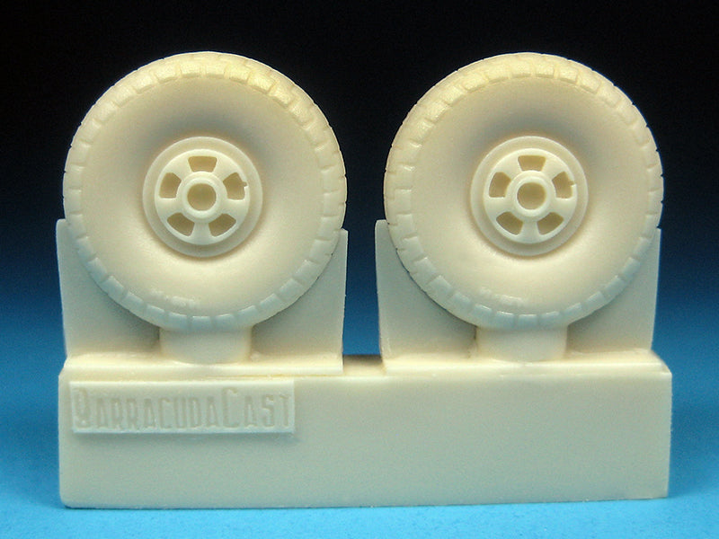 BR-72248 Beaufighter Early Wheels - Treaded - 1/72 – Barracuda Studios